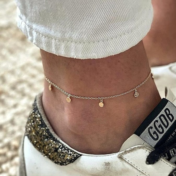 Bratara de picior cu banuti mici - Magic Charms